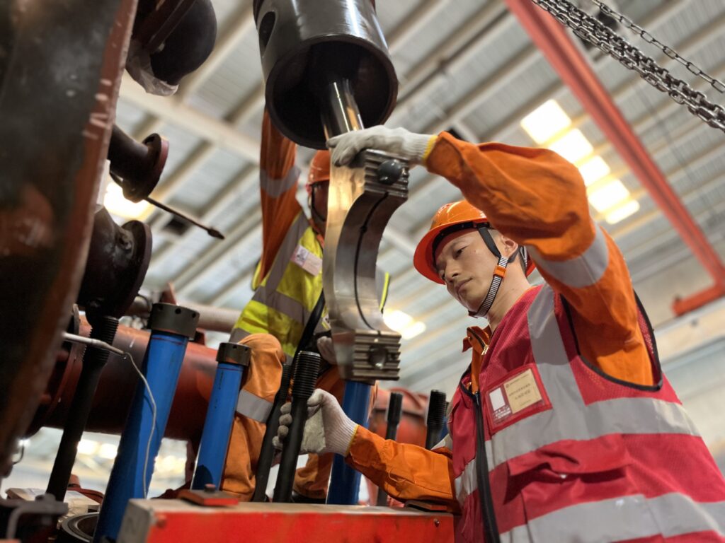 EVERYDAY RELIANCE: 275GL+ DELIVERS PROVEN PERFORMANCE IN CHINA